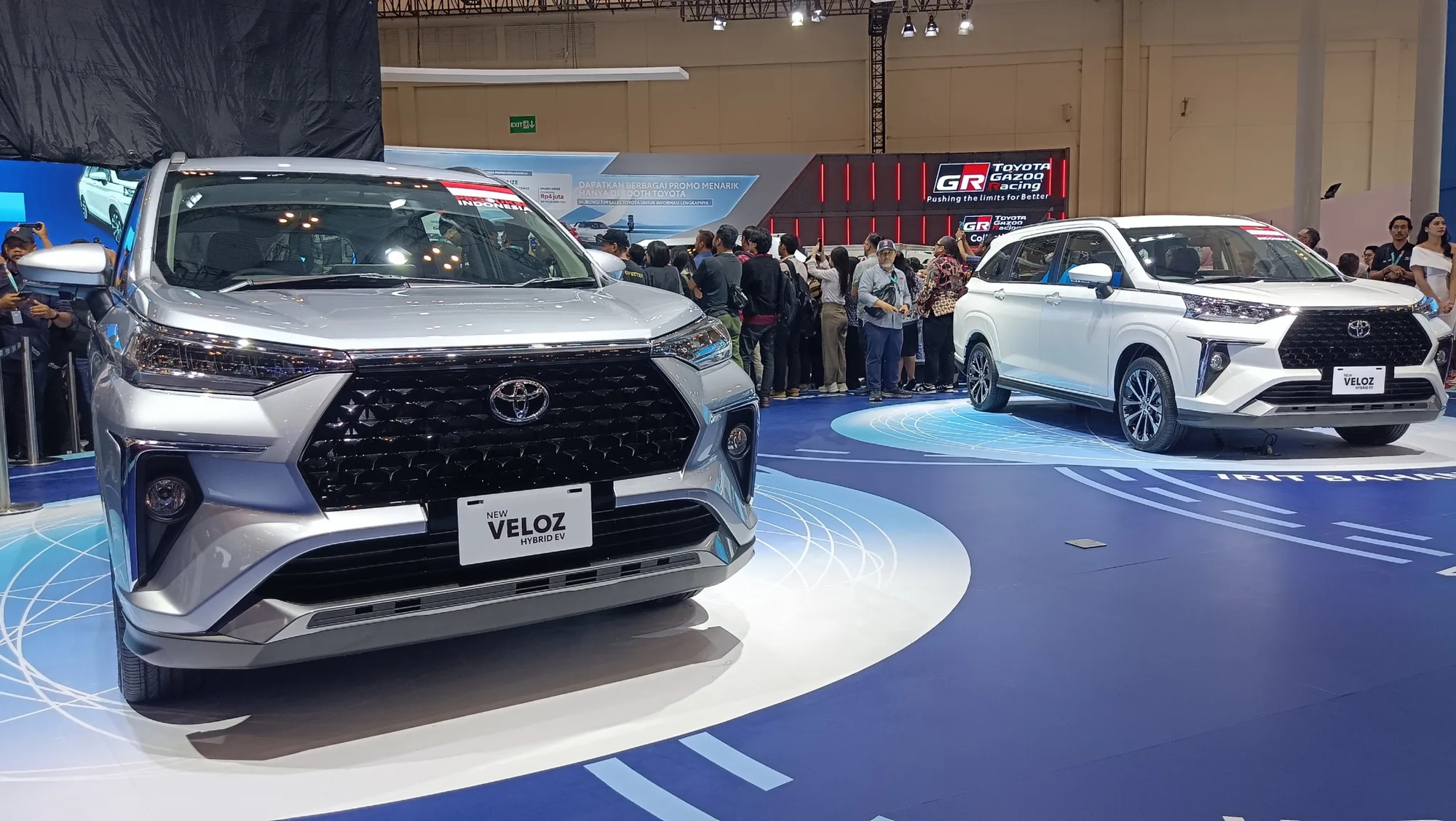 Ảnh thực tế Toyota Veloz hybrid giá quy đổi từ 472 triệu đồng vừa ra ...
