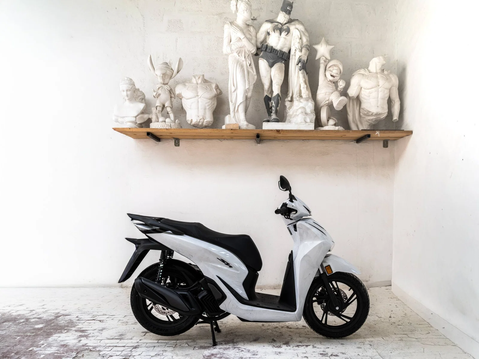 Honda SH 125i Marmo trình làng: Dàn áo không cần sơn, làm từ chất liệu ...