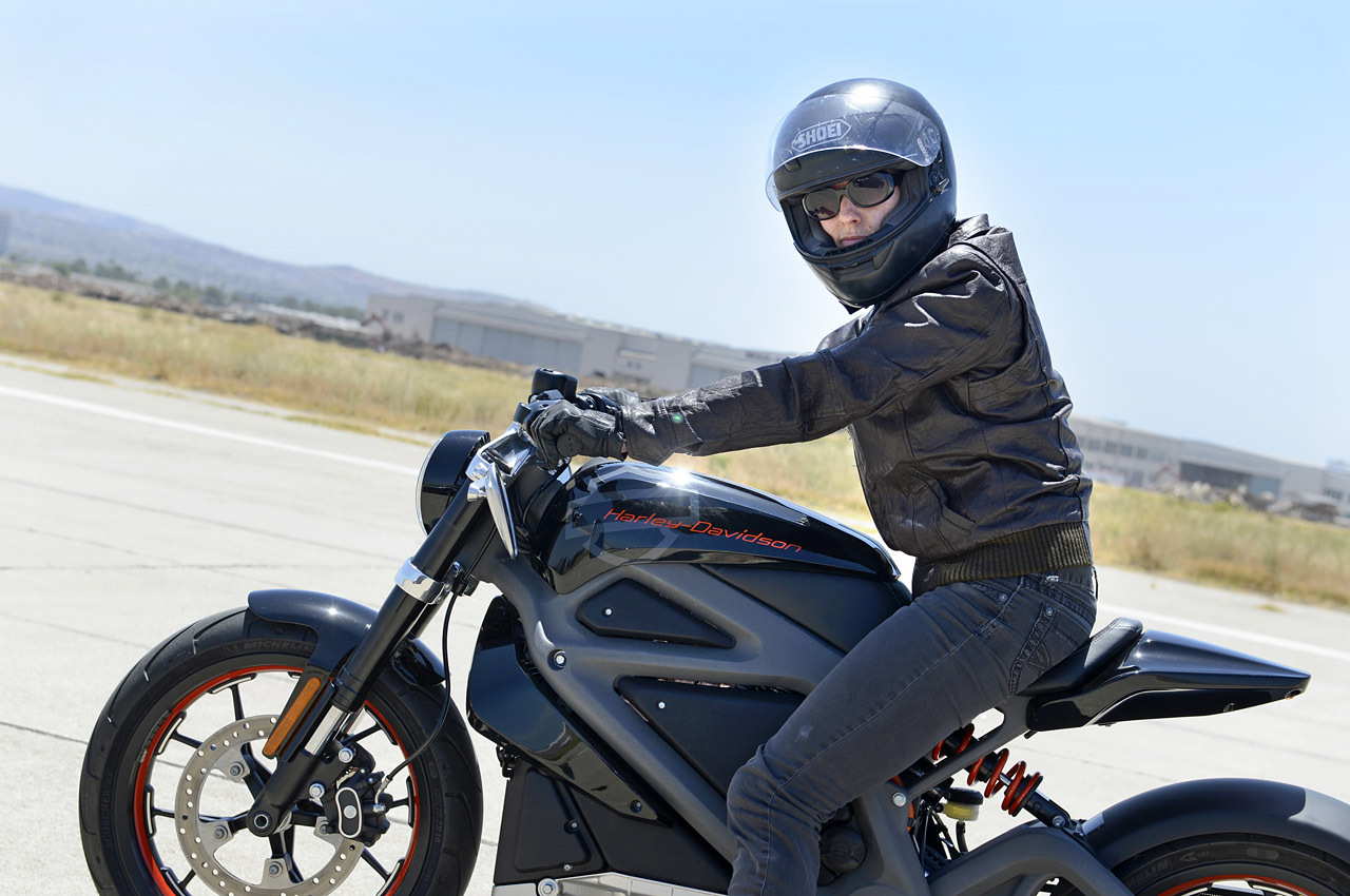 Harley-Davidson LiveWire - Xe "yên tĩnh" nhất của Harley