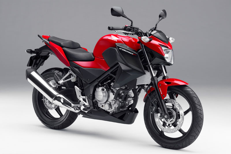 Xe côn tay Honda CB300F 2015 chính thức trình làng