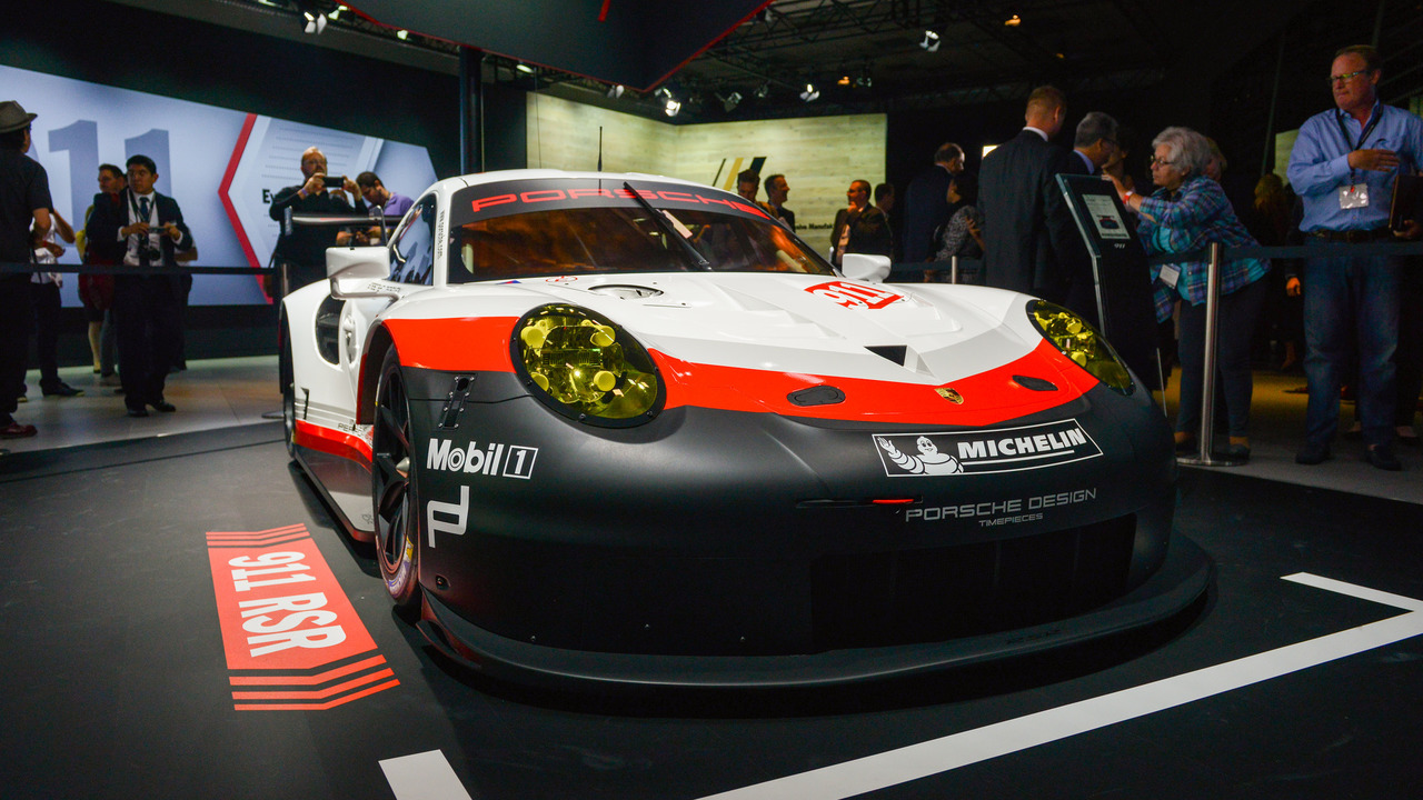 911 RSR 2017 - Tham vọng mới của Porsche trên đường đua