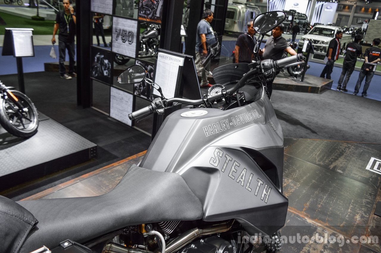 Harley-Davidson 750 Stealth - Xế độ độc nhất của một chủ đại lý