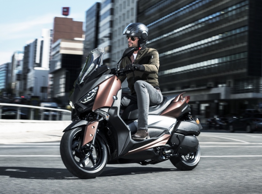 Xe ga phân khối lớn Yamaha X-Max 300 2017 trình làng, giá từ 135 triệu Đồng