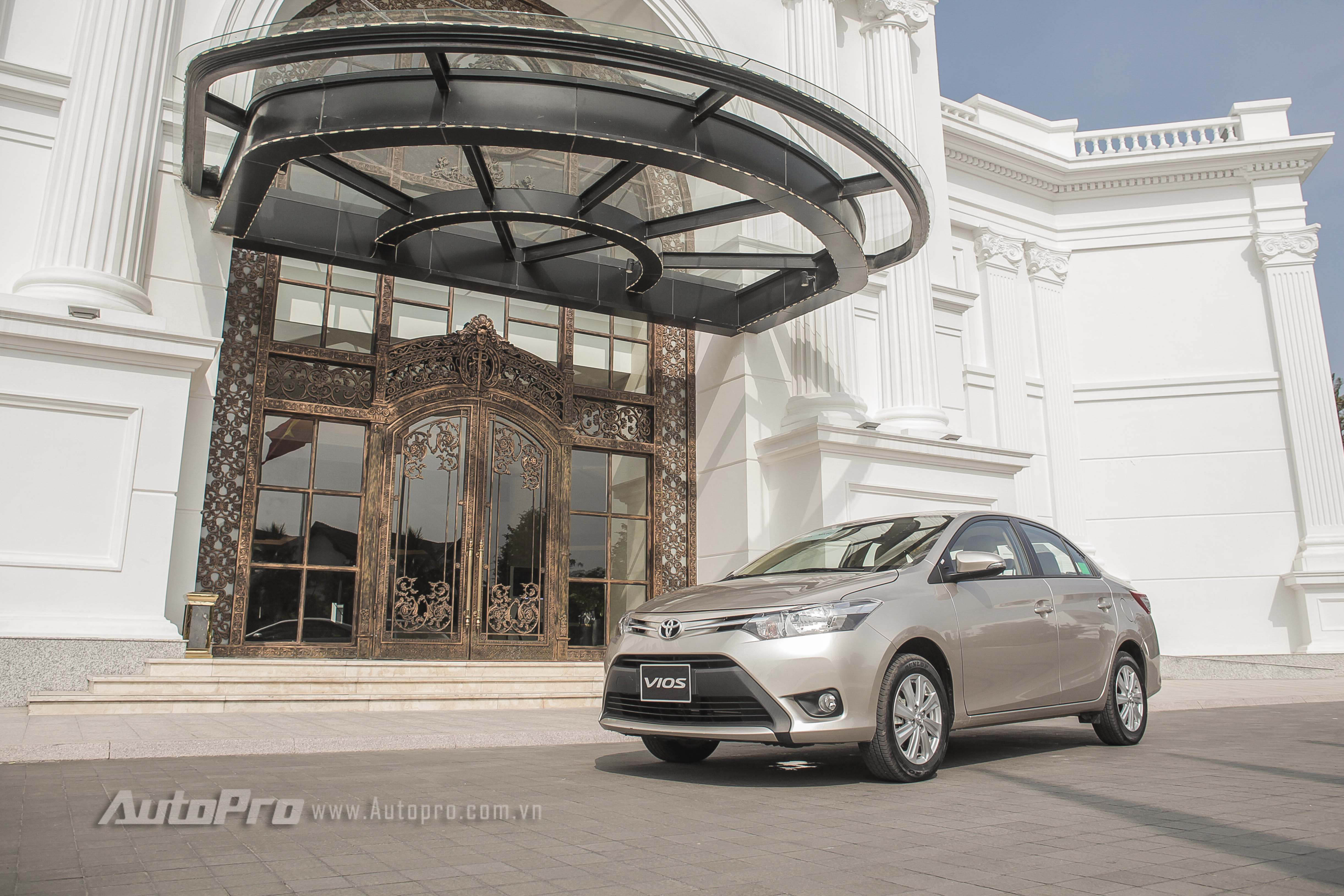 Đánh giá Toyota Vios 2016: Giải mã hiện tượng người Việt “cuồng” Vios