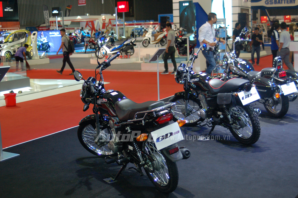 Xe côn tay thiết kế ngược thời đại Suzuki GD110 ra mắt khách hàng Việt