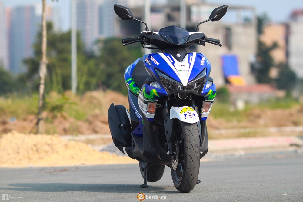 Yamaha NVX 155 đầu tiên tại Việt Nam lên bộ áo Movistar