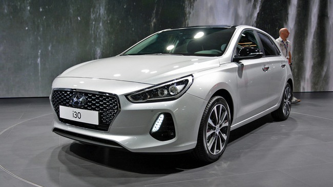 Phiên bản thực dụng hơn của xe gia đình Hyundai i30 2017 lộ diện