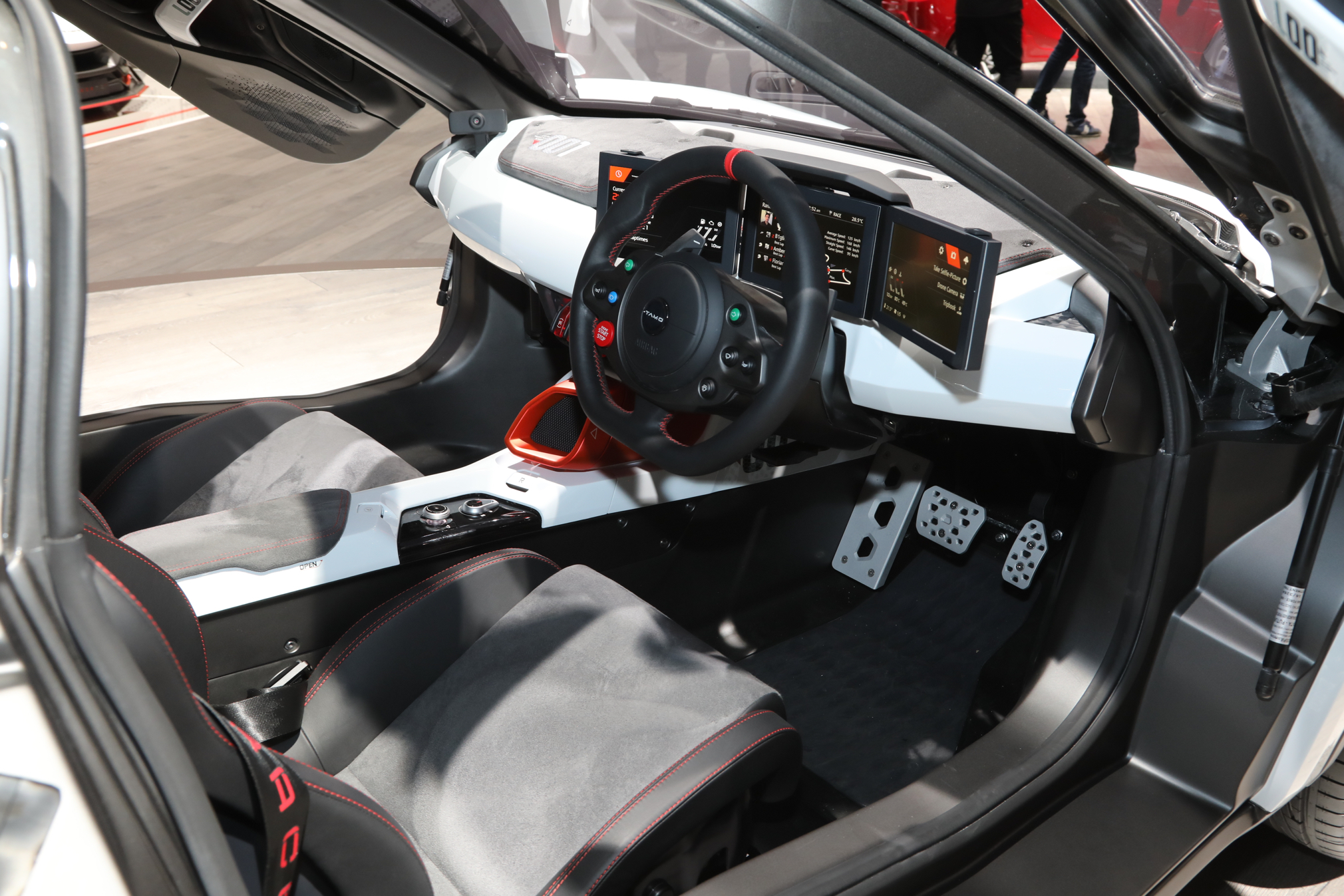 Tamo Racemo - Ô tô thể thao của người Ấn Độ