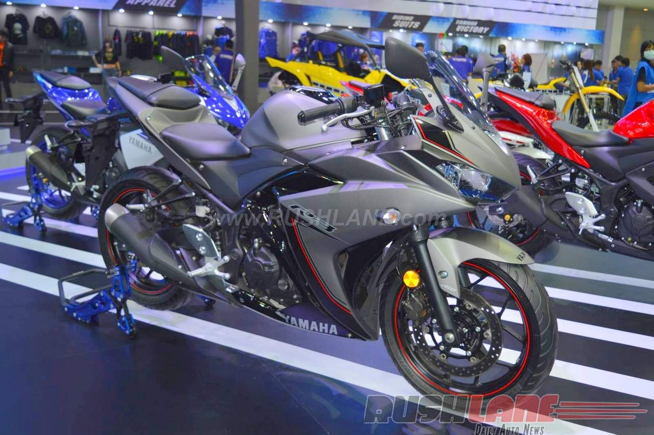 Cận cảnh Yamaha R3 2017 màu trắng và đen nhám mới tại Đông Nam Á