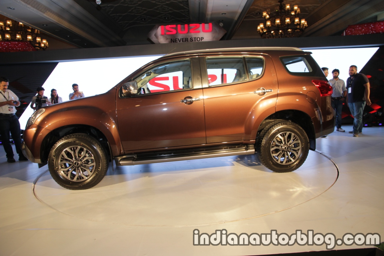 SUV cỡ trung Isuzu MU-X 2017 tiếp tục ra mắt châu Á với giá cao hơn