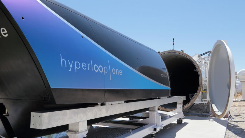 Hyperloop - Khoa học viễn tưởng hay tương lai của ngành vận tải?