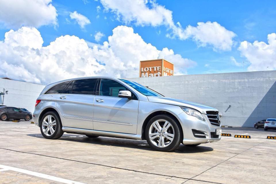 “Chuyên cơ mặt đất” Mercedes-Benz R300 cũ của ca sĩ Thu Minh được rao 1 ...