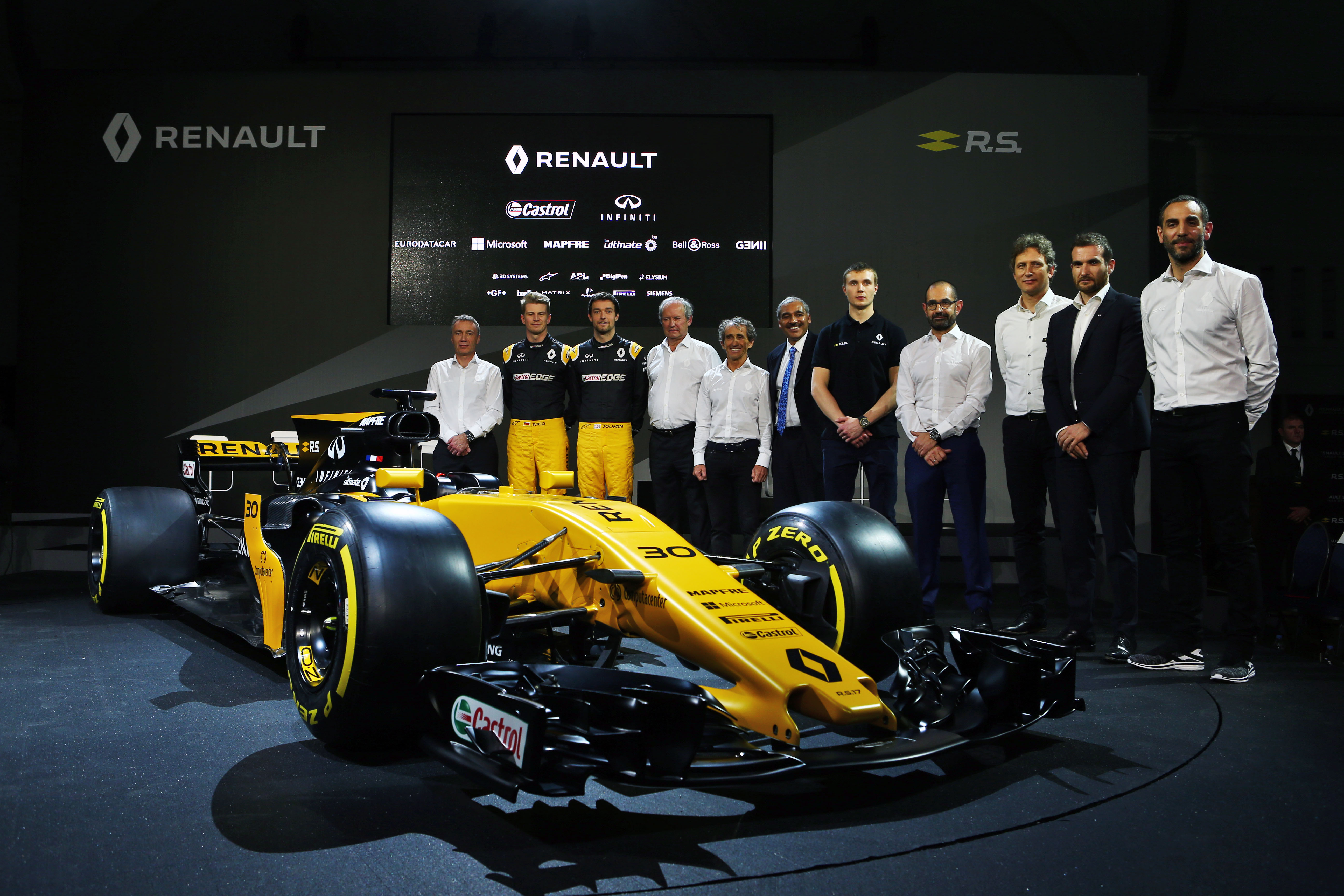 Renault ra mắt xe đua F1 mới cho mùa giải 2017