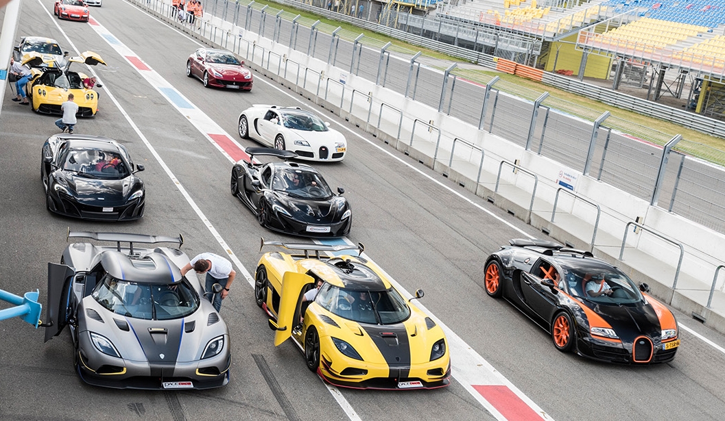 "Đại tiệc" siêu xe ở trường đua TT-Circuit Assen Hà Lan