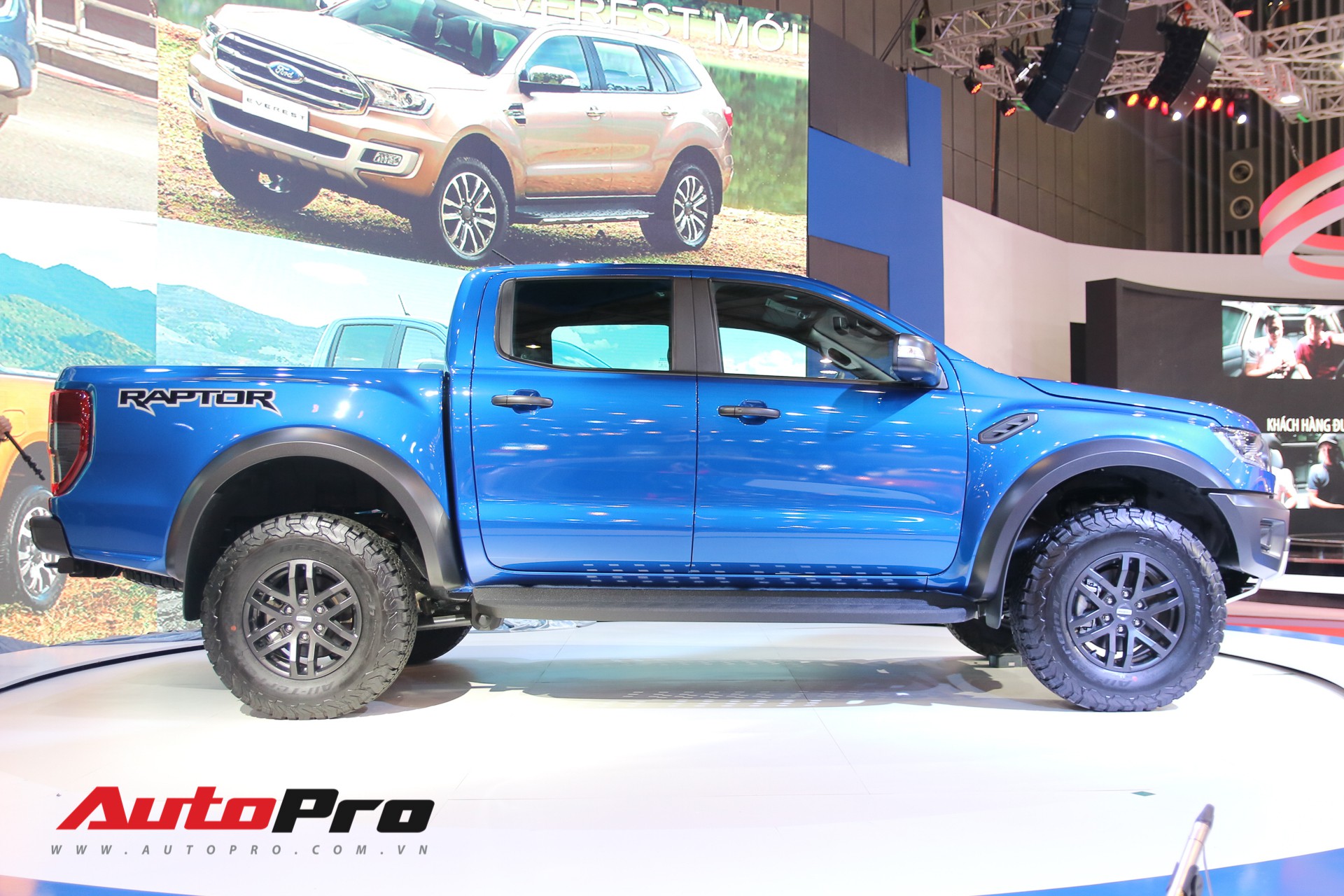Chính thức ra mắt Ford Ranger Raptor, giá từ 1,198 tỷ đồng