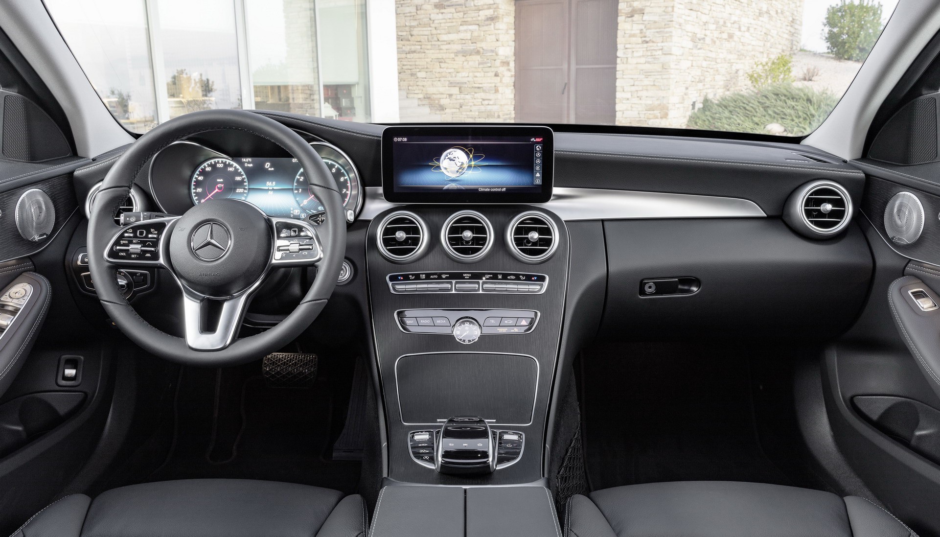 Mercedes-Benz vén màn C-Class 2019 hiện đại như S-Class