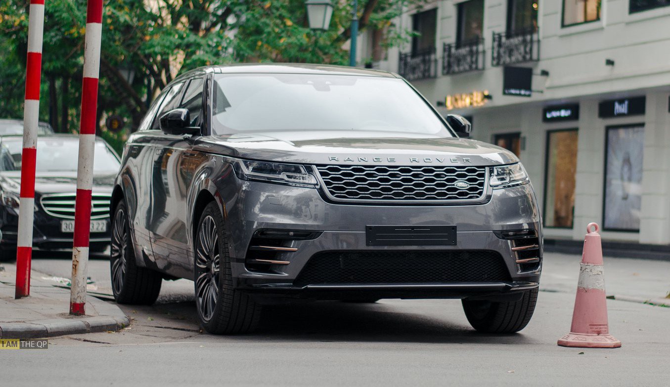 Range Rover Velar First Edition chính hãng xuống phố dịp cuối năm