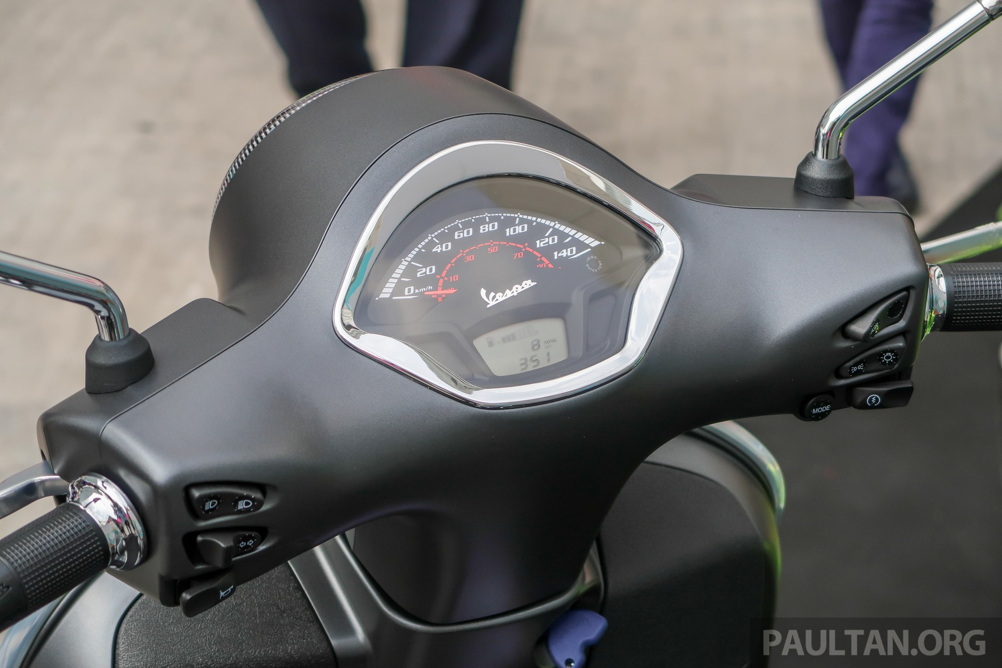 Vespa GTS 300 lắp ráp tại Việt Nam có giá hơn 157 triệu đồng tại Malaysia