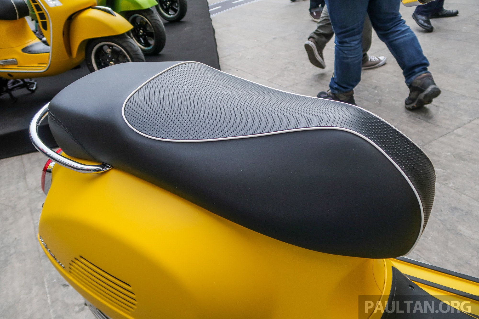 Vespa GTS 300 lắp ráp tại Việt Nam có giá hơn 157 triệu đồng tại Malaysia