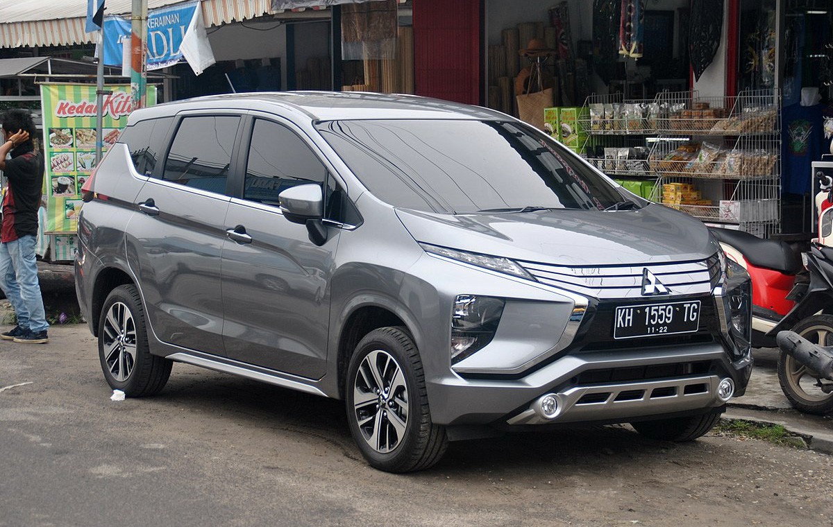 Cạnh tranh Toyota Innova, Mitsubishi Xpander được xác nhận nhập khẩu từ ...