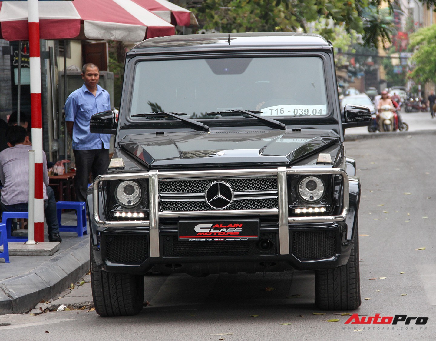 Nghi vấn Mercedes-Benz G65 AMG mua từ đại lý từng bán Pagani cho Minh ...
