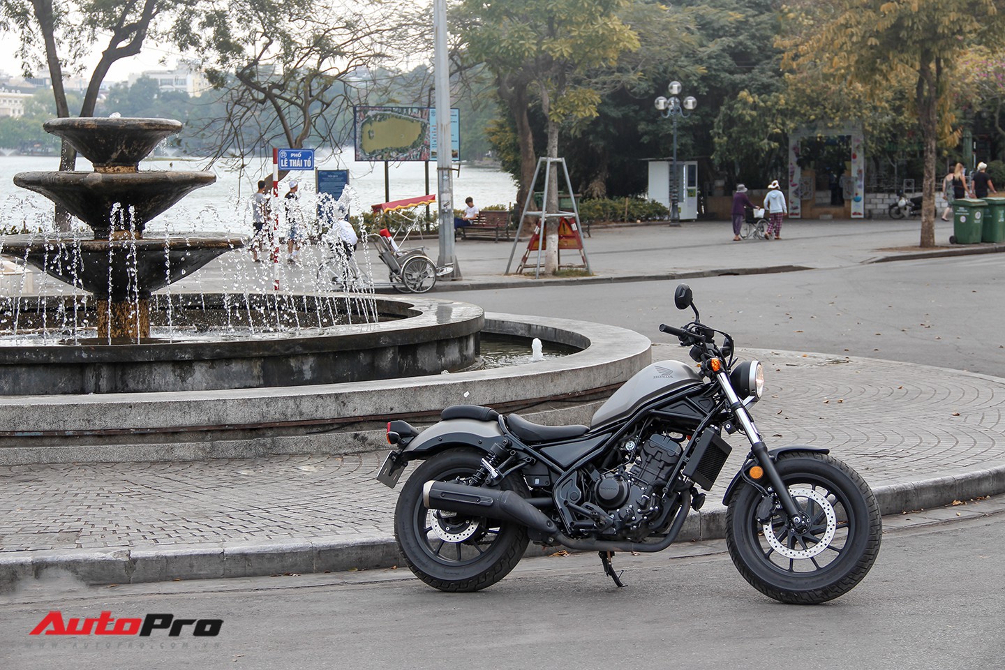 Ảnh chi tiết Honda Rebel 300 giá bán chính hãng 125 triệu đồng