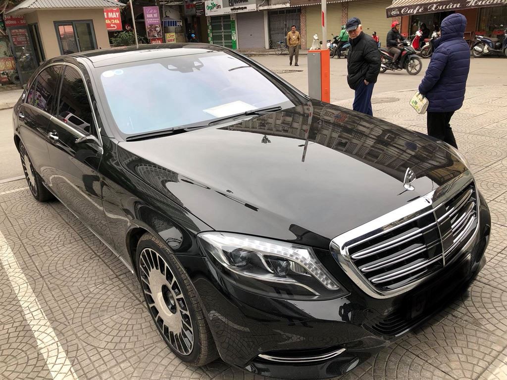 Mercedes-Benz S400 từng bị trộm vặt đôi gương được chủ nhân độ lại cực chất