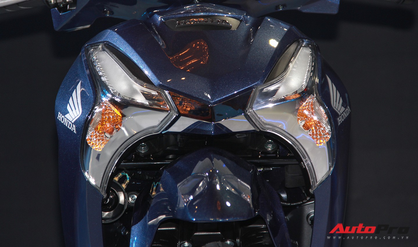 Chi tiết Honda Future 2018 giá từ 30,2 triệu, xe số đầu tiên trang bị ...