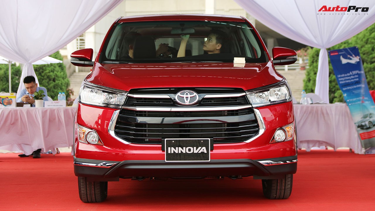 Từ tháng 4, khách mua xe Toyota Innova nhận được ưu đãi mới