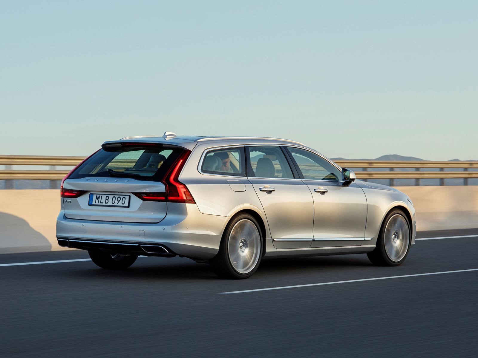 6 dòng xe station wagon tuyệt vời mà chẳng ai mua