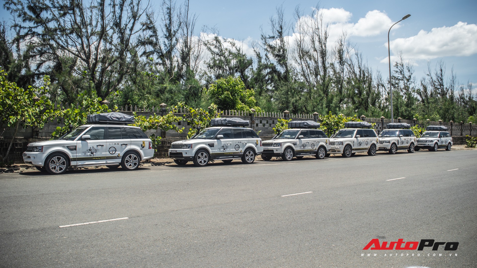 Hành trình từ trái tim ngày 5: Chùm ảnh đẹp siêu xe và dàn Range Rover ...