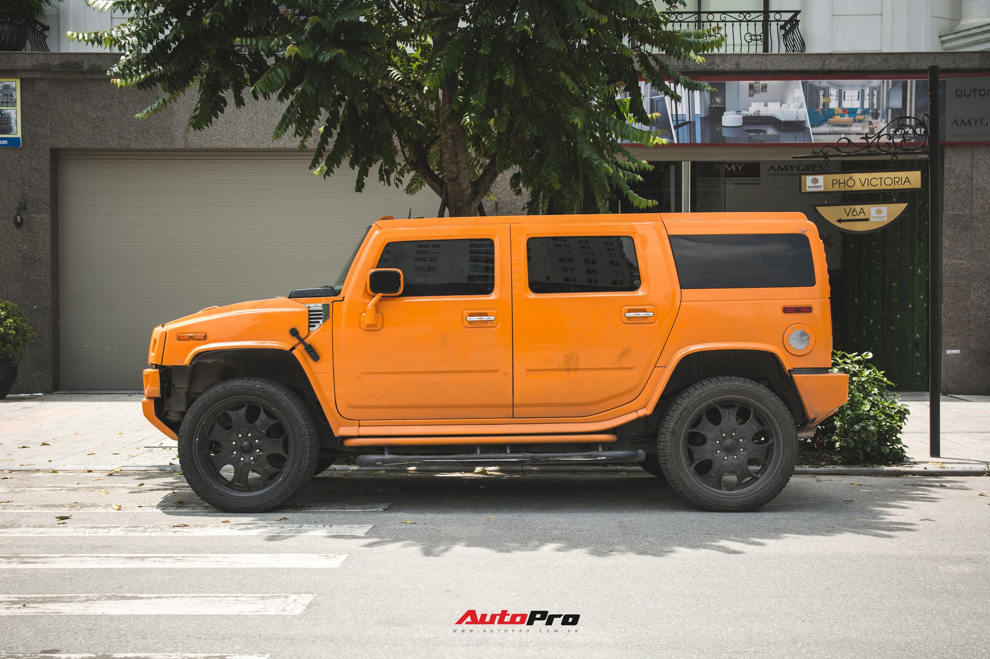 Hummer H2 màu cam độc nhất Việt Nam - Xe khủng cho dân chơi cá tính