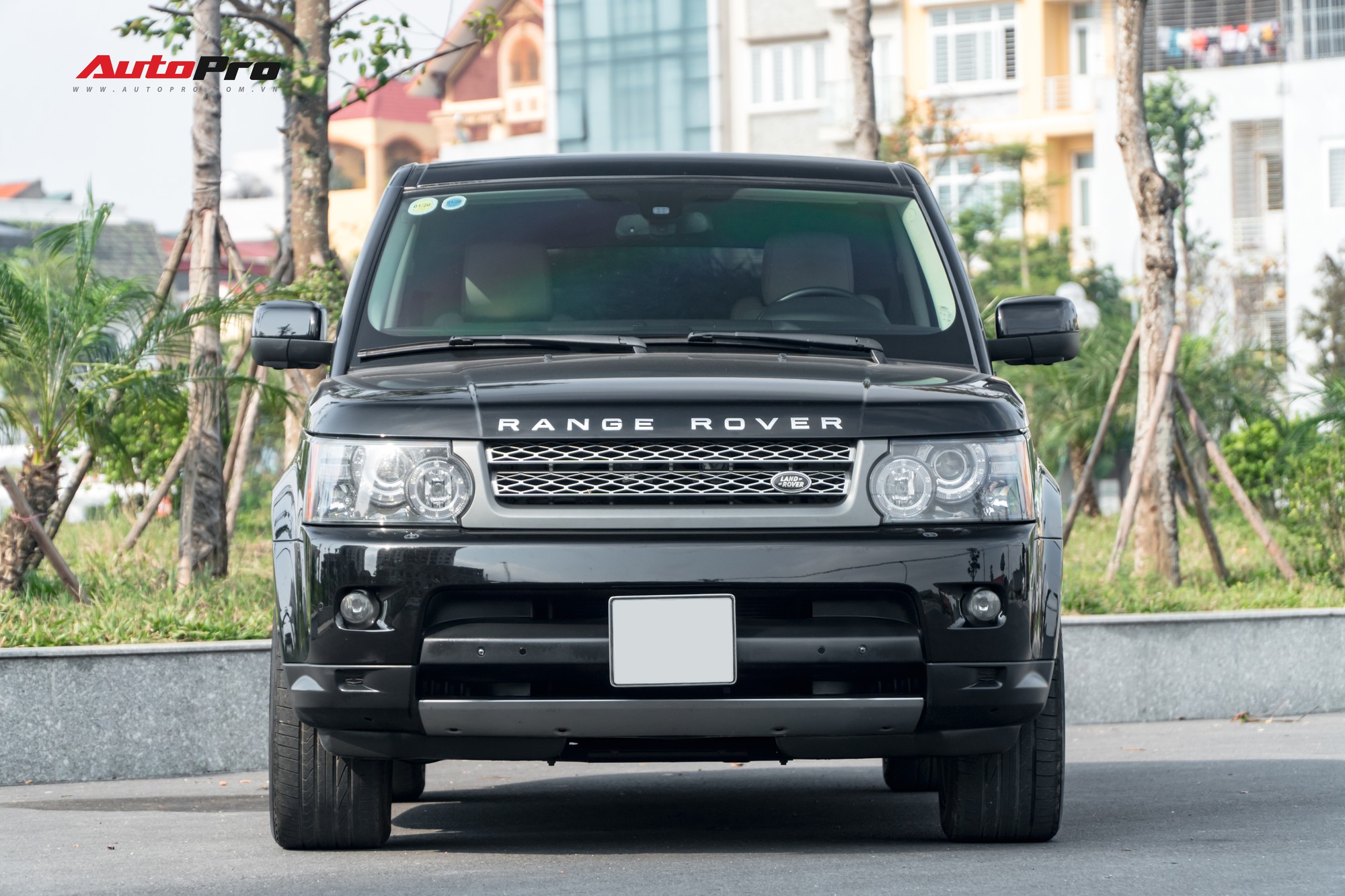 Đại gia chia tay Range Rover Sport với giá 1,8 tỷ đồng sau hành trình ...