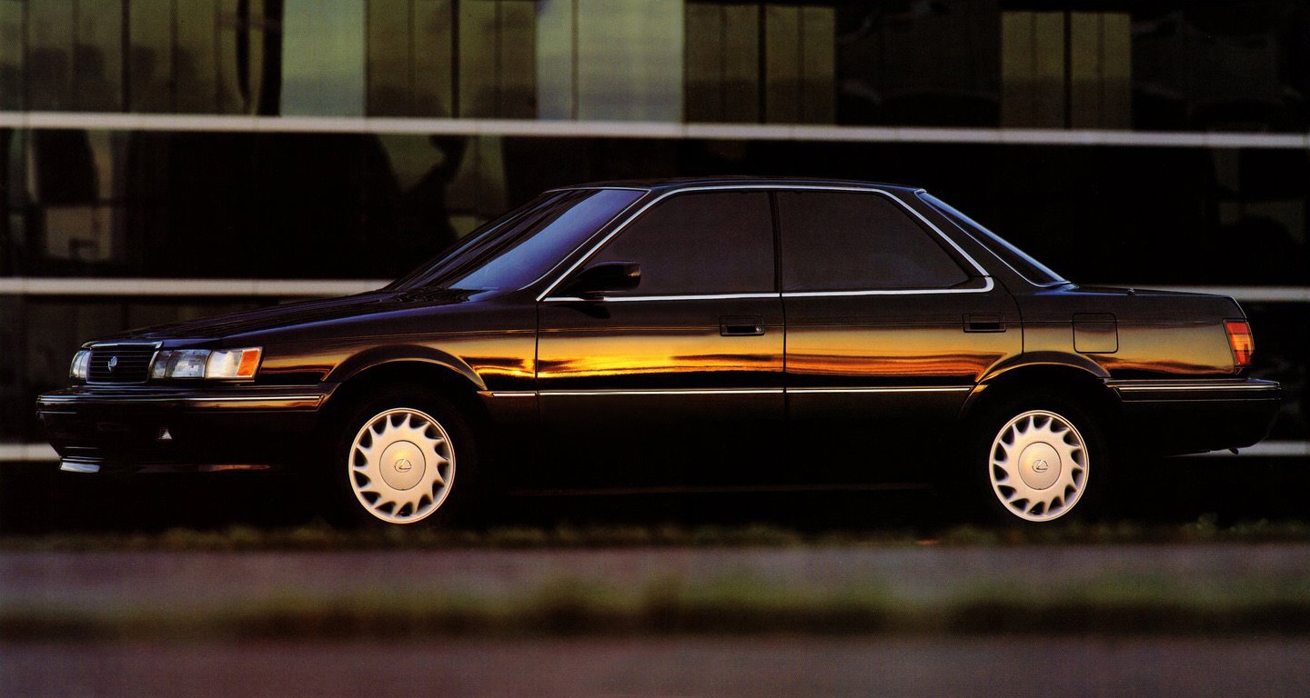 Lexus bán 10 triệu xe - Con số mơ ước của nhiều hãng bình dân