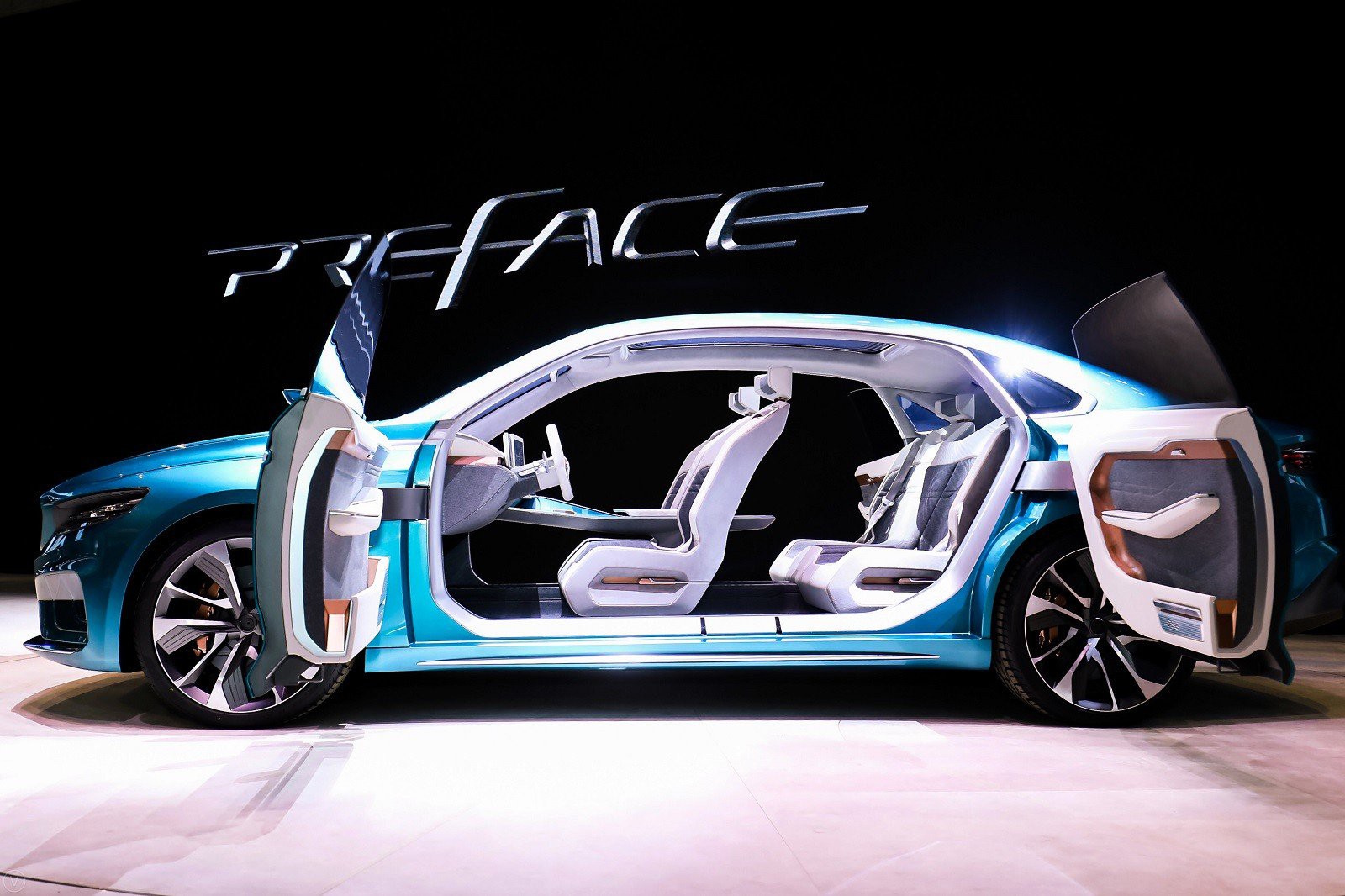 Geely Preface Concept - Cách người Trung Quốc làm xe để cả thế giới hết ...