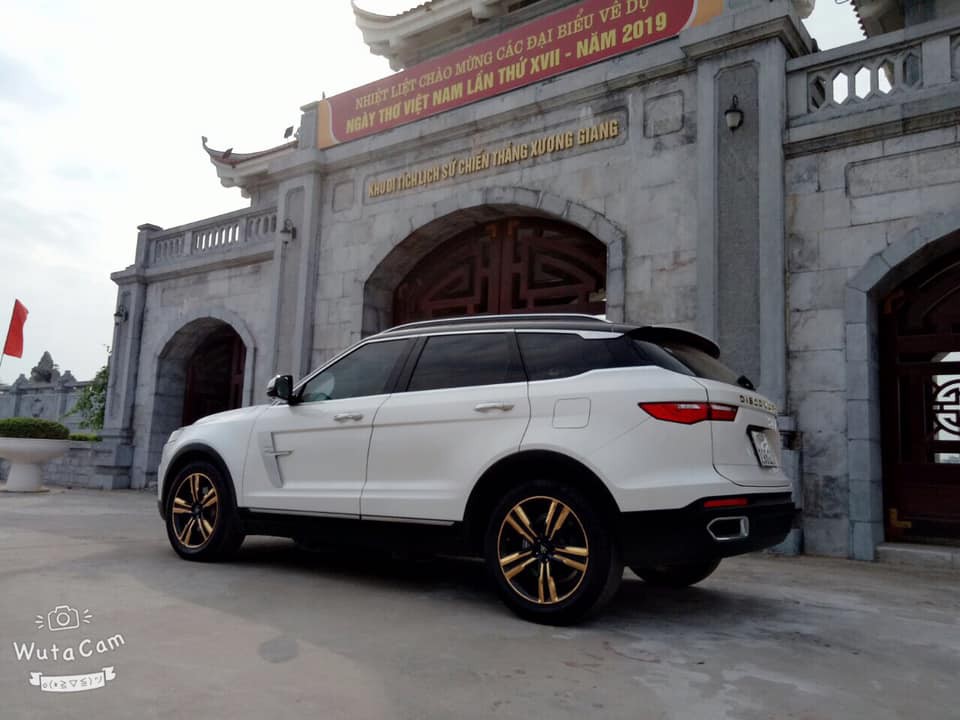Chủ nhân Zotye Z8 bán lại xe giá gần 700 triệu đồng, riêng tiền độ ...