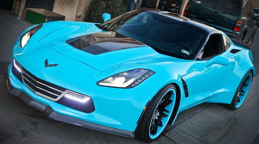 Chevrolet Corvette nổi bật nhất phố với lớp wrap vàng bóng, mâm ...