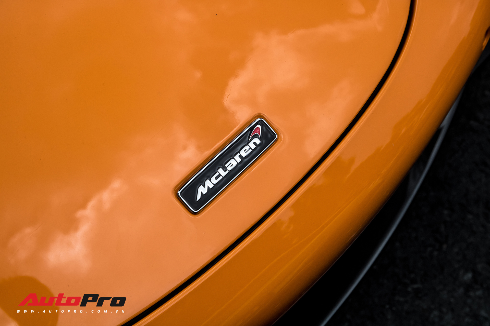 Cận cảnh bộ mâm 280 triệu đồng trên chiếc McLaren 720S của doanh nhân ...