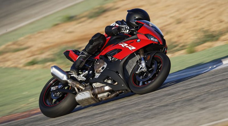 Ảnh chi tiết "cực phẩm” BMW S1000RR 2020 giá hơn 600 triệu đồng
