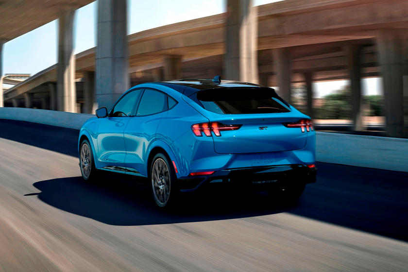 Ford hé lộ phiên bản khủng khiếp cho SUV Mustang