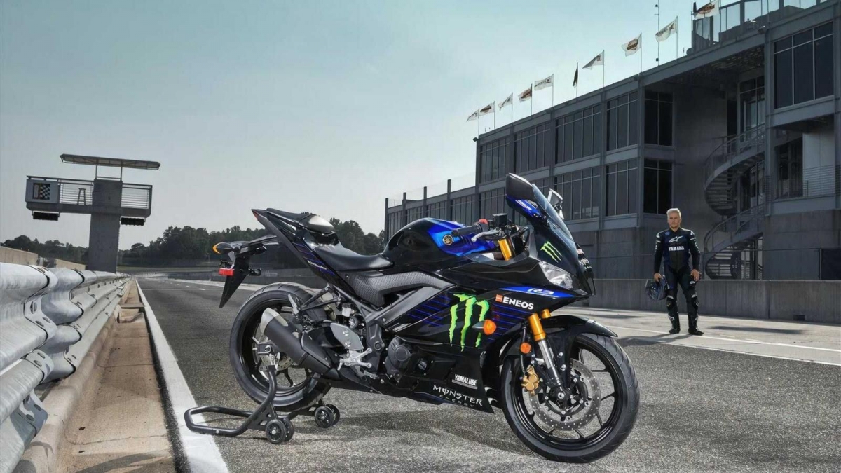 Yamaha YZF-R3 Monster Energy MotoGP Edition 2021 chính thức ra mắt