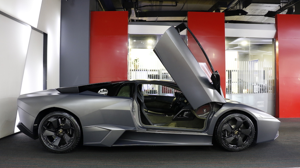 Bên trong showroom khét tiếng chuyên bán hyper-car cho đại gia Việt: Có ...