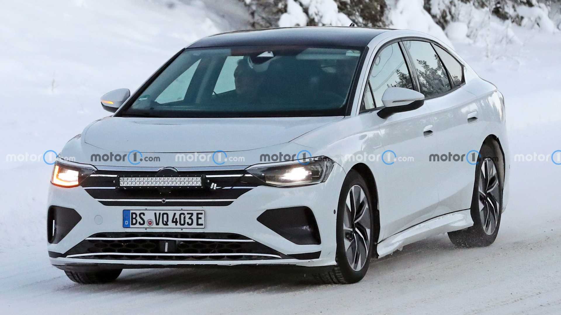 Hé lộ sedan hoàn toàn mới của Volkswagen cùng phân khúc Toyota Camry ...