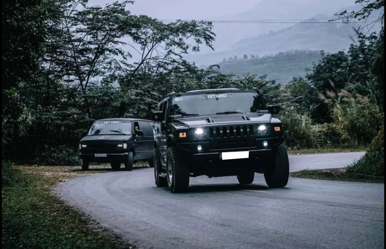 Độ hết cả tỷ đồng, khủng long Hummer H2 được rao bán với giá Mercedes ...