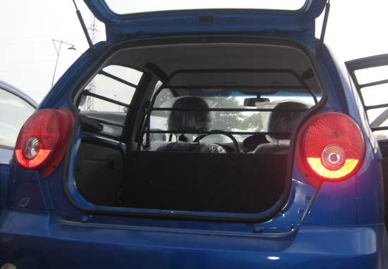 Matiz Van: Xe nội được đăng ký, xe ngoại "hãy đợi đấy"!