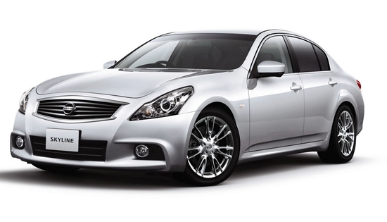 Infiniti G25- đối thủ mới trong phân khúc xe sang cơ sở