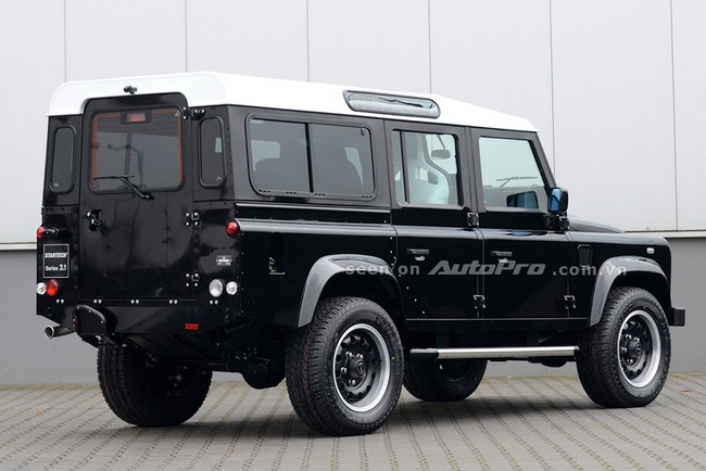 Defender Series 3.1 Concept: Đối lập trong ngoài