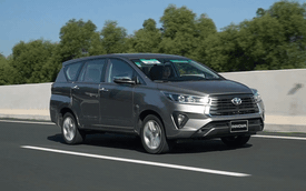 TOYOTA INNOVA : Xôn xao hình ảnh Toyota Innova nát bét sau tai nạn được ...