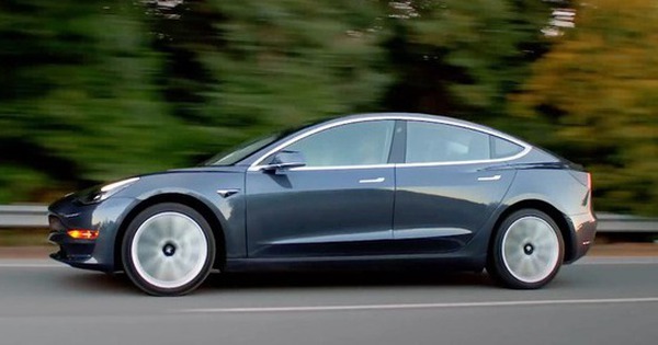 Tesla đang nghiên cứu thiết kế lại mẫu xe ăn khách Model 3, VinFast có ...