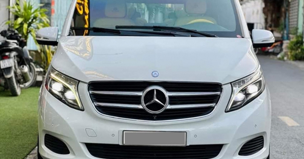 Xe minivan Mercedes này đã được chủ sở hữu trước độ khoang thương gia ...
